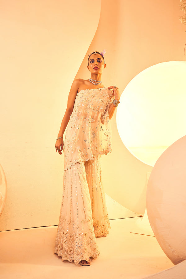 Msi-White 3D Sharara Cape